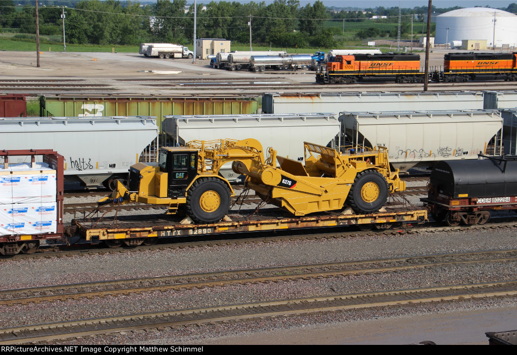 Big CAT Load - Earth Mover